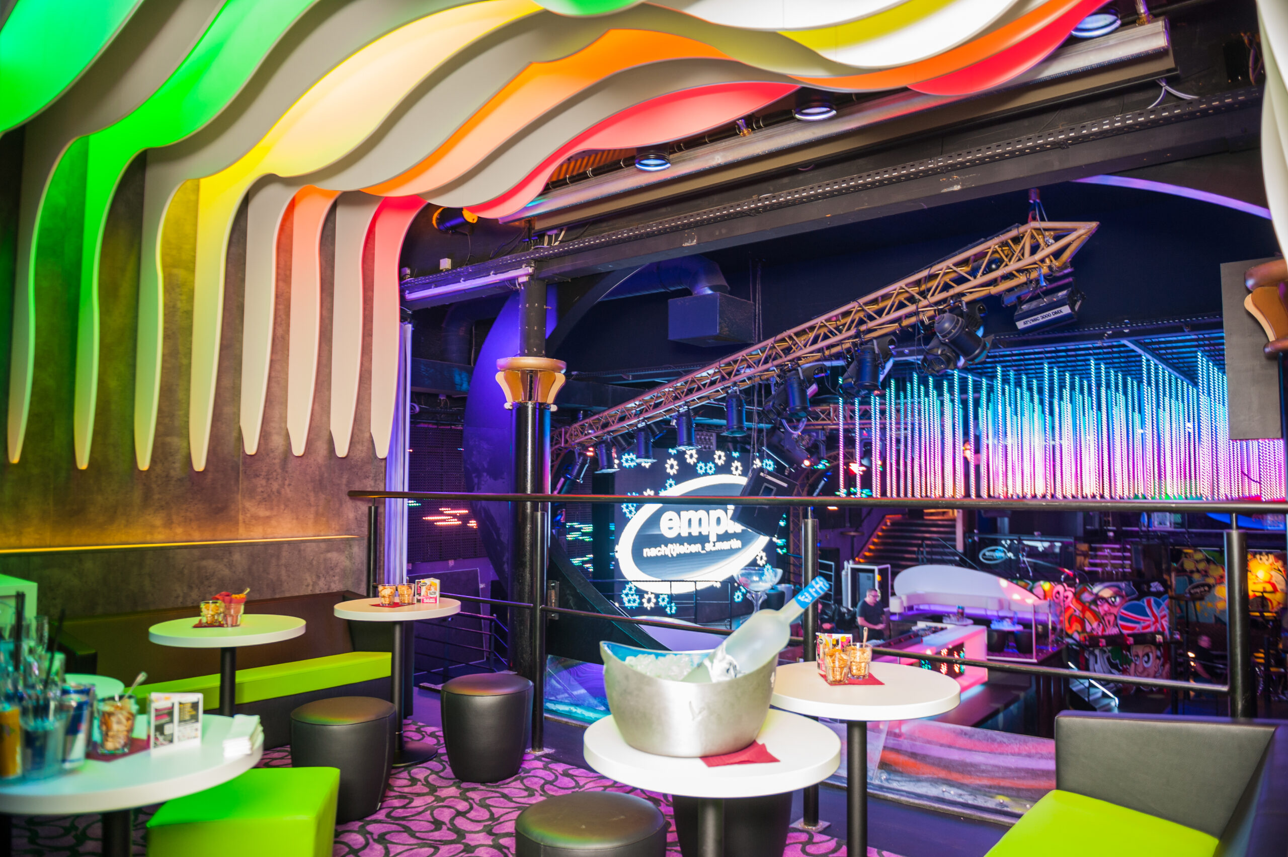 Cocoon Lounge | Empire St. Martin